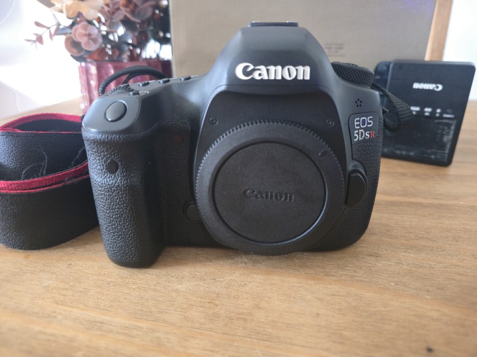 Mint Condition Canon 5DSR 50MP Digital SLR Camera Body with Full Frame Sensor | eBay UK