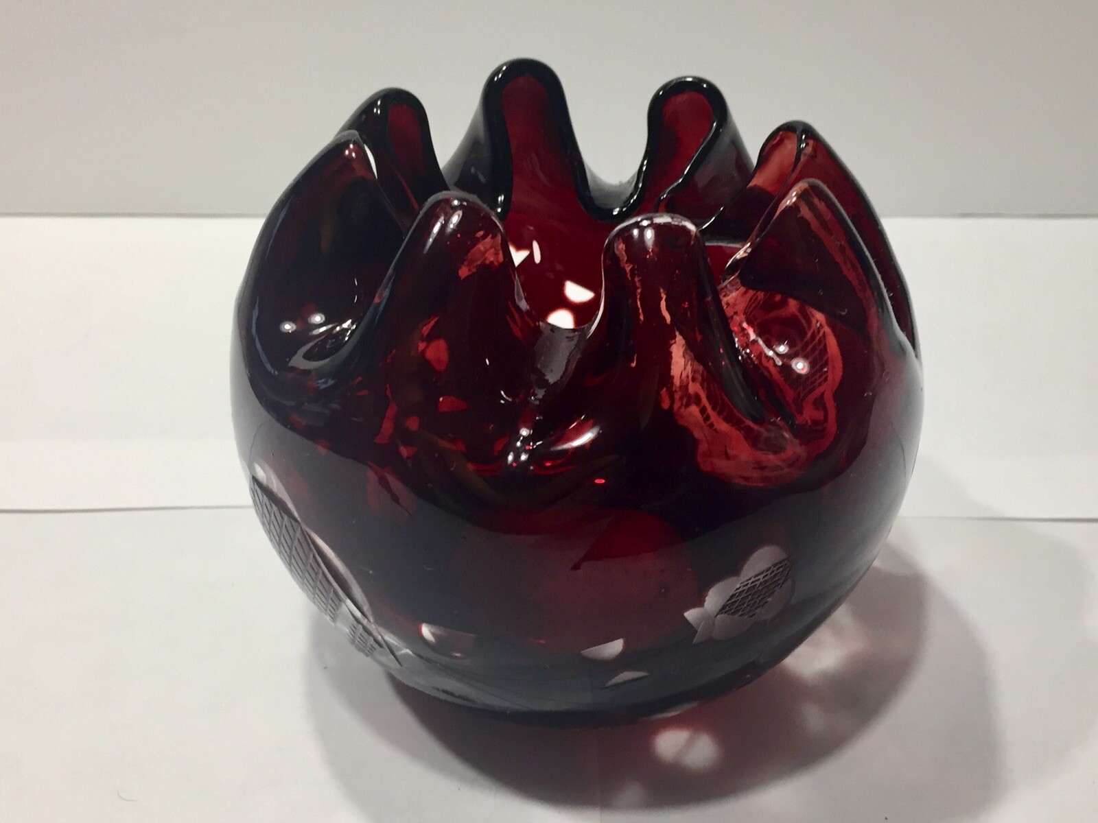 Vintage Mid Century Modern Art Glass Etched Deep Red Bowl Vase Ruffled ...