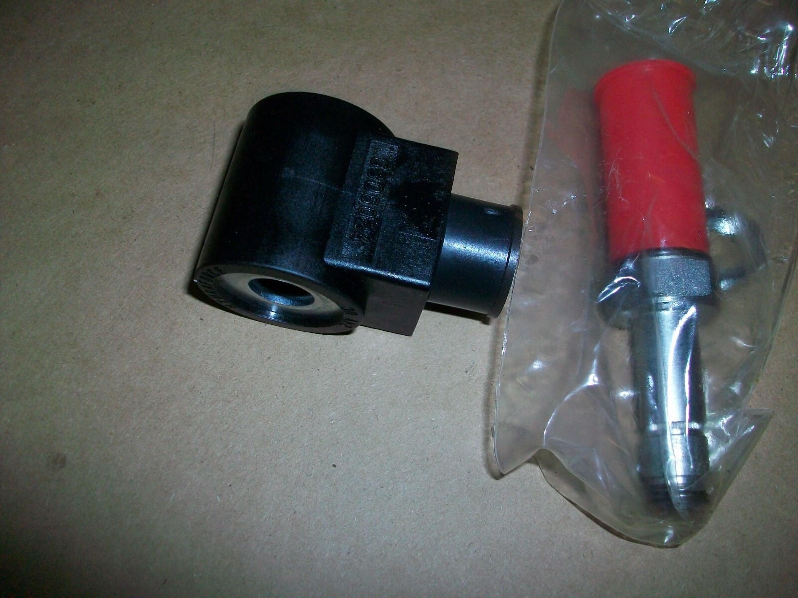 HydraForce 3 Prong 24V DC Solenoid Valve Coil (6306024) for sale online ...