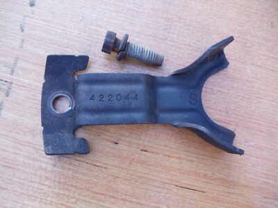 PR625Y22RHP ((96142007500)(2009-11)) MOWER Drive Belt Retainer Bracket ...