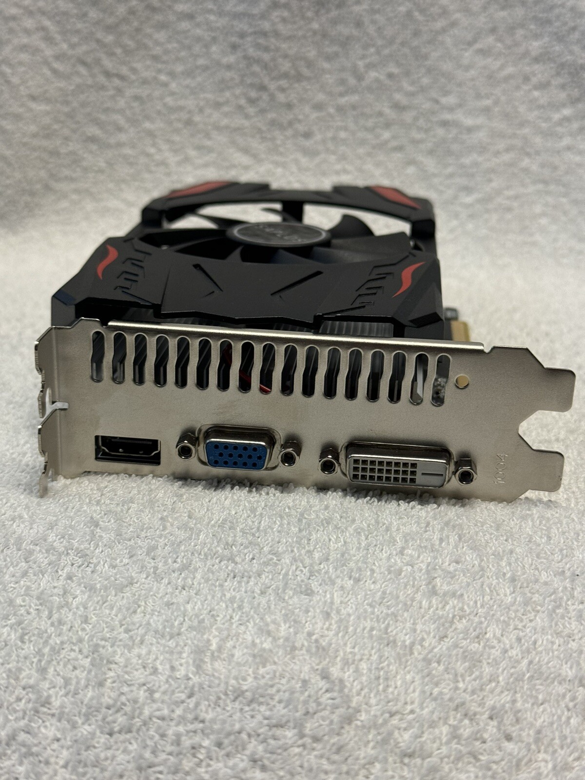 Radeon HD 7670 Computer Graphics Card, 2GB, DDR3, 128 Bit, VGA HDMI DVI ...