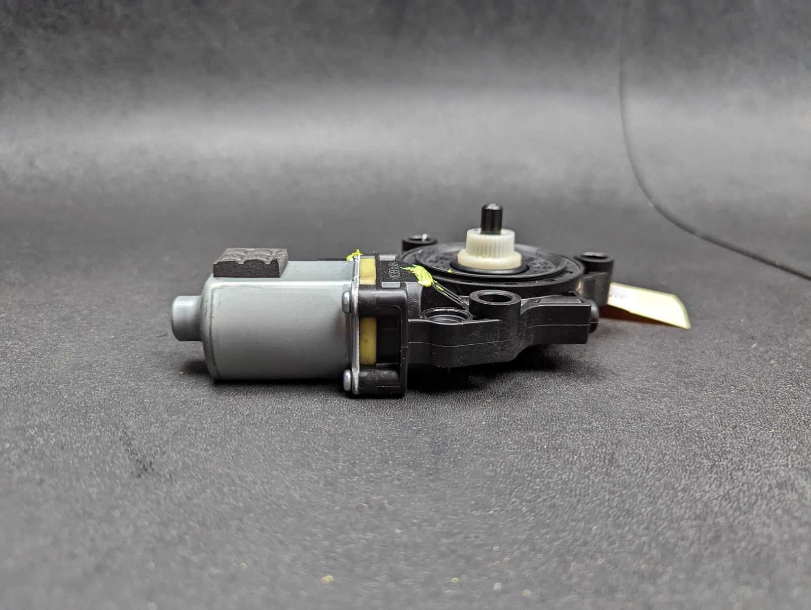 Front Left Door Window Regulator Motor 2019 Hyundai Tucson 82450-D3000 ...