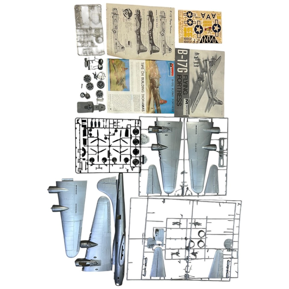 Monogram B-17G Flying Fortress Model Kit 1/48 Scale Airplane Bomber ...