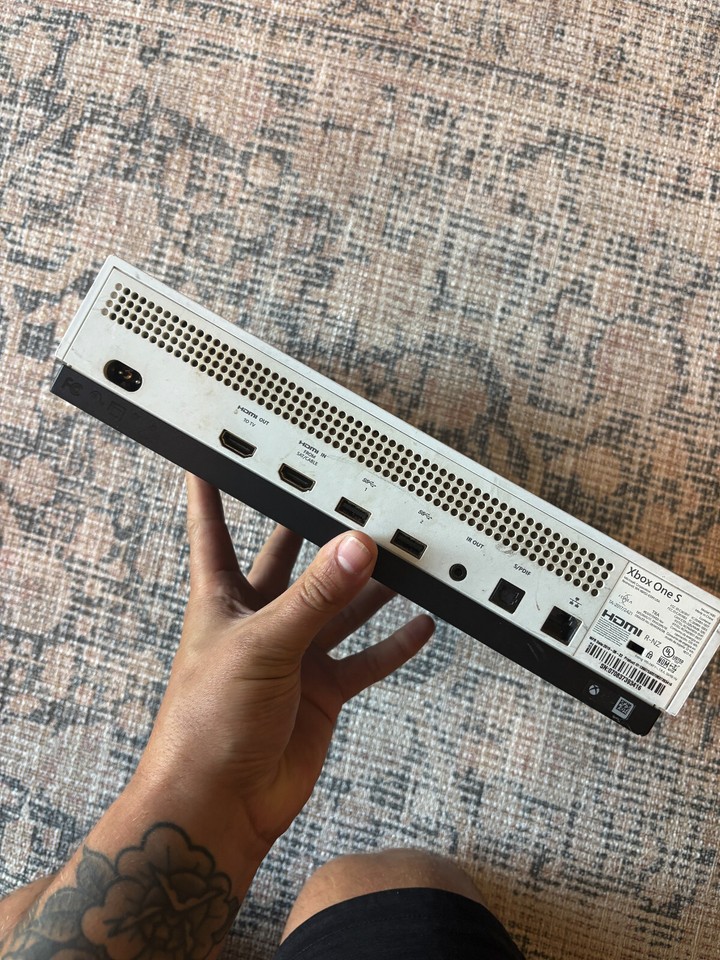 Microsoft Xbox One S 1TB All-Digital Edition Console - White TESTED | eBay