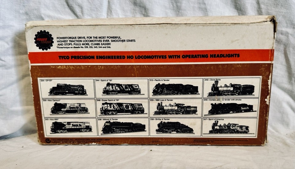 Tyco HO Scale Conrail 4015 Diesel Locomotive Powered w Headlight Boxed ...