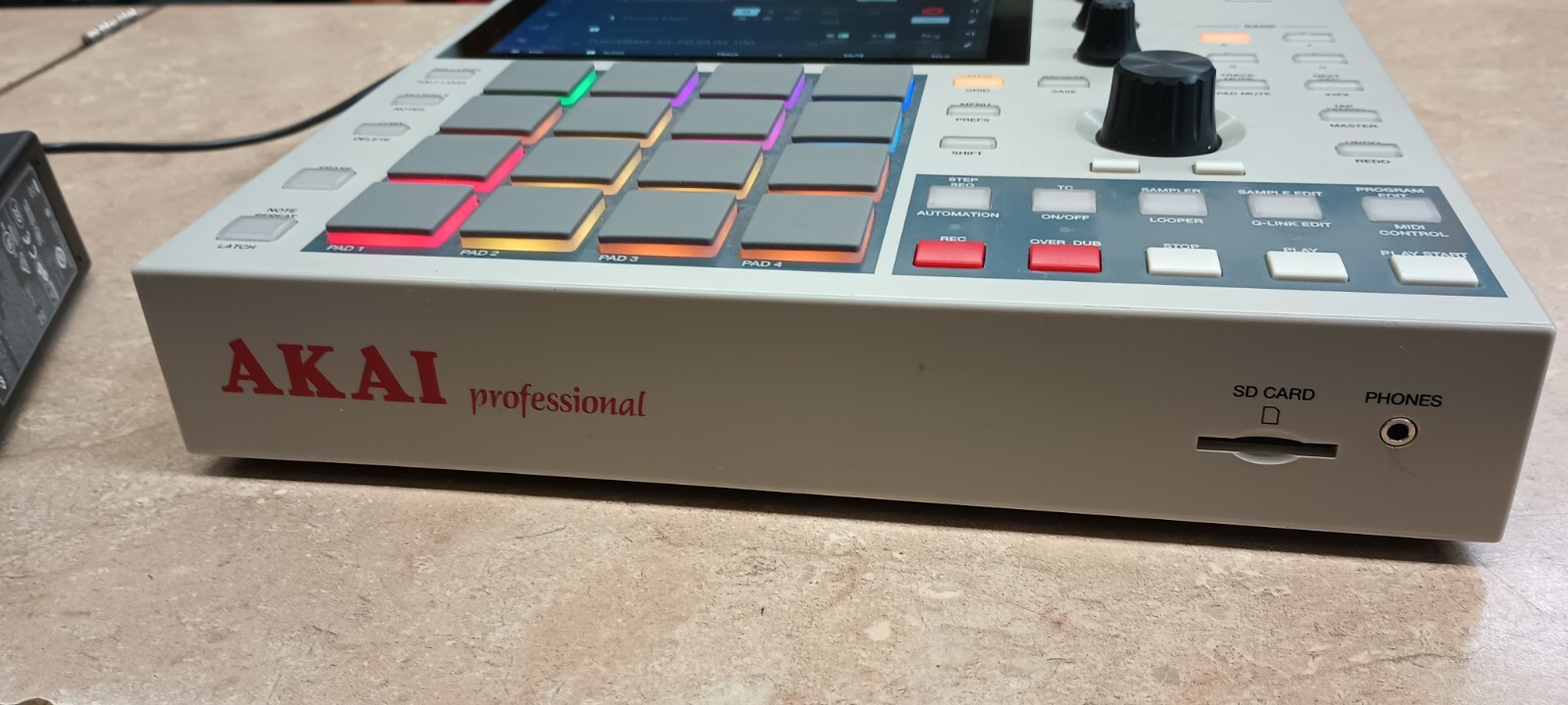 AKAI professional MPC ONE Retro Edition Standalone Music Production ...