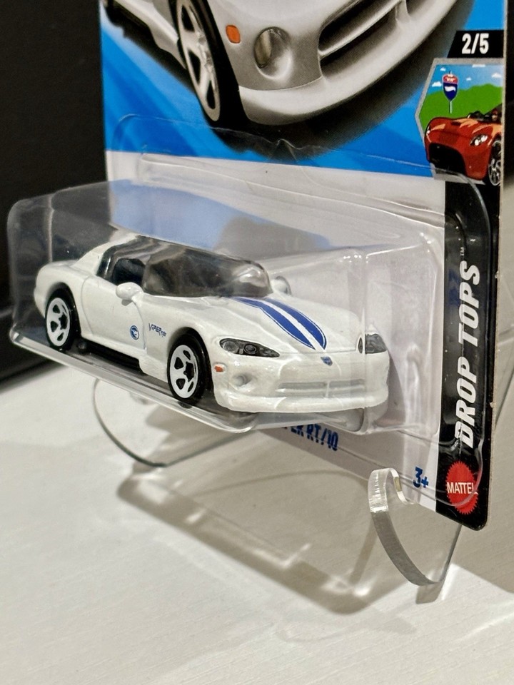 HOT WHEELS 2026 TREASURE HUNT '92 DODGE VIPER RT/10 STONE WHITE | eBay