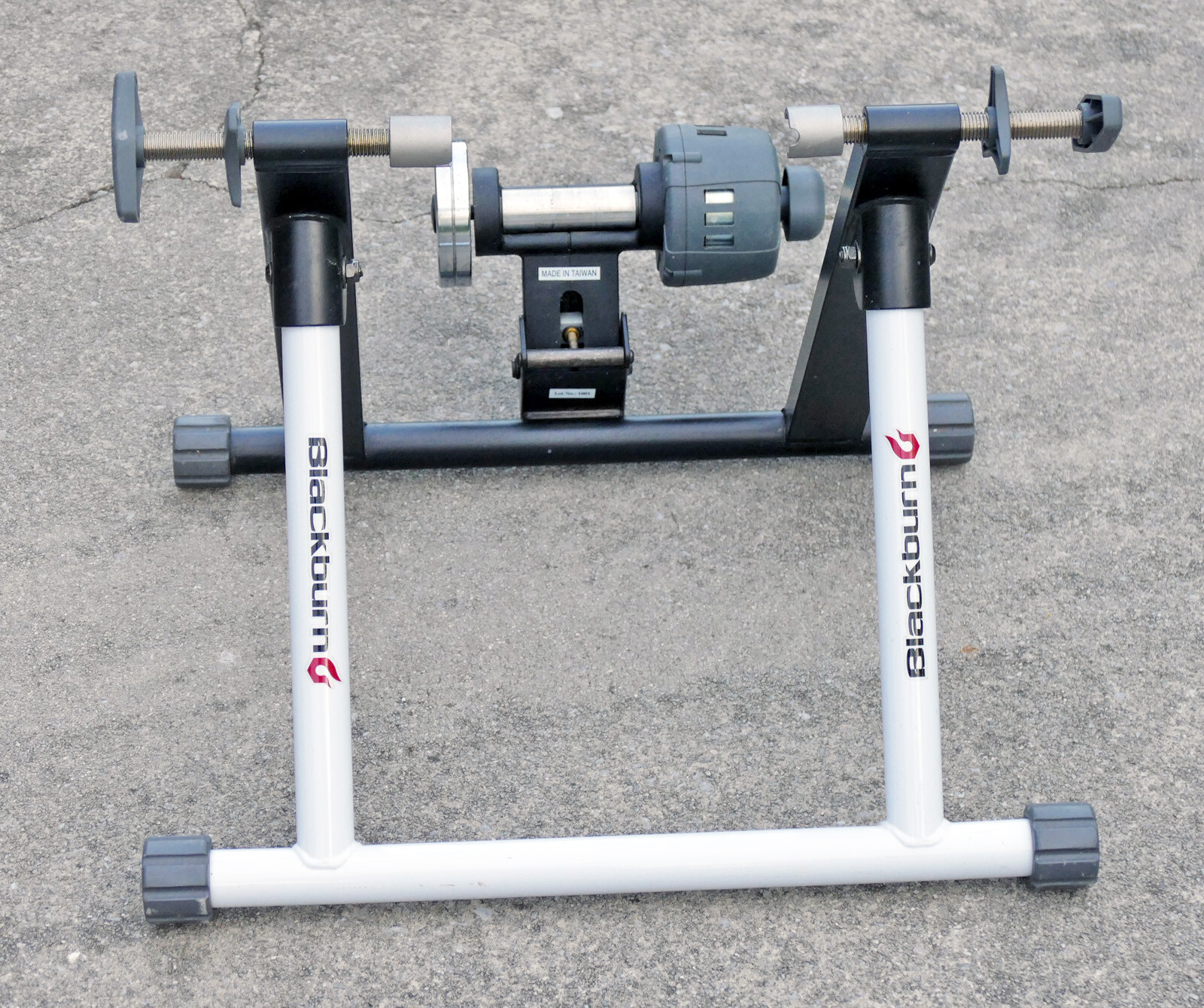 Blackburn trakstand tech mag 3 bicycle trainer | eBay