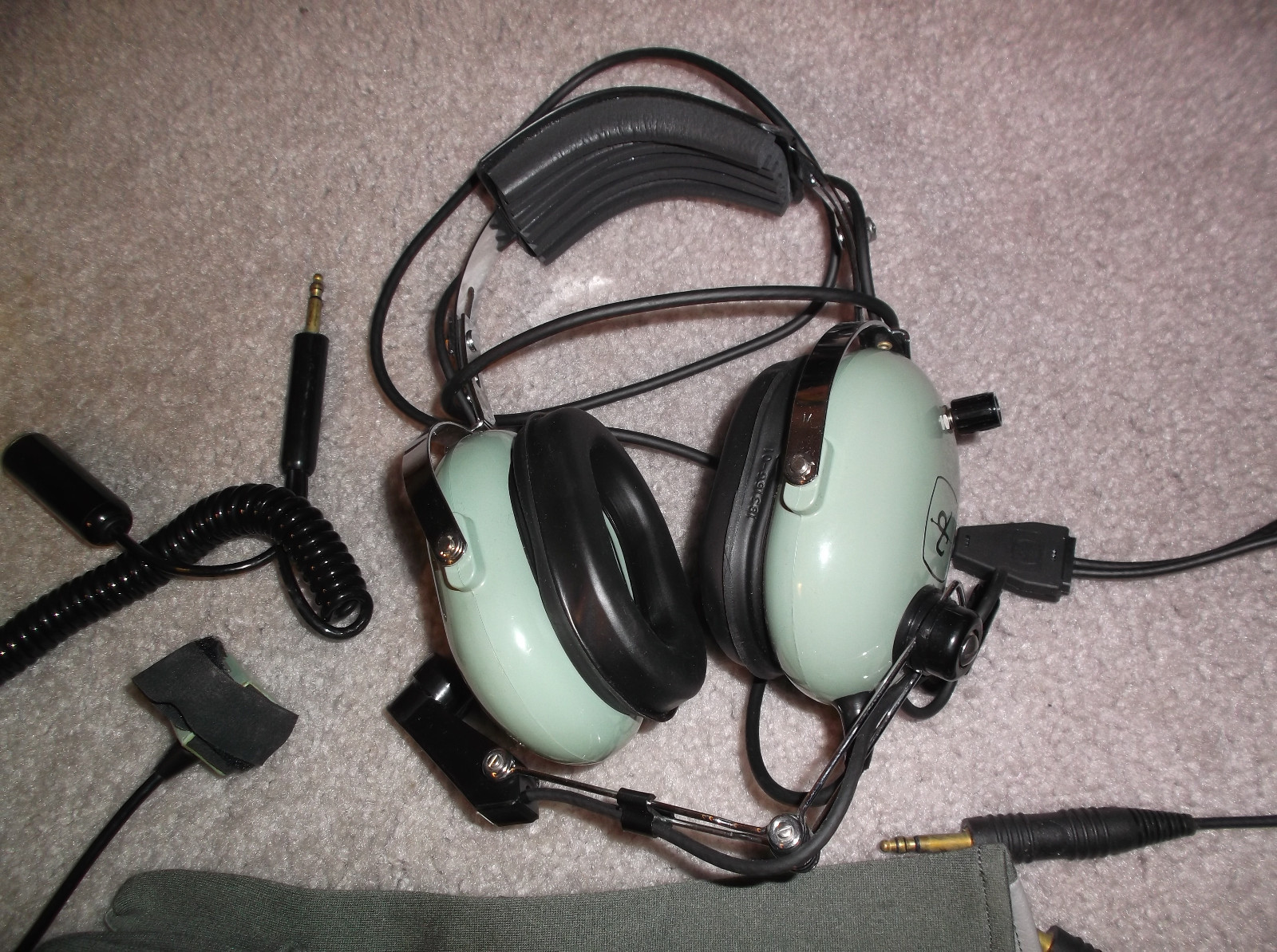 DAVID CLARK HEADSET H10-30 WITH M-1/DC MIC & FLT NAV TOOLS | eBay