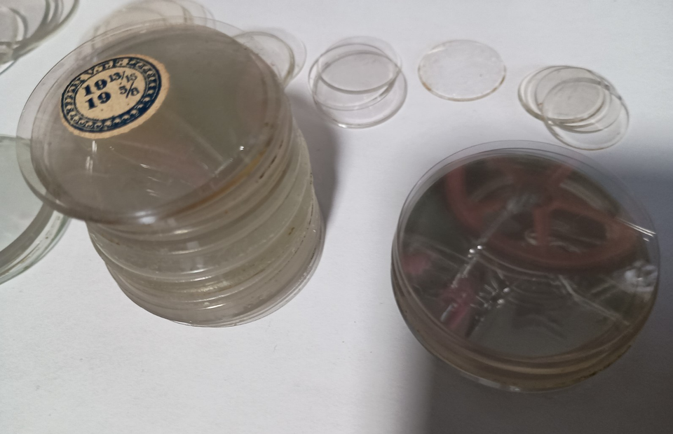 LARGE LOT ANTIQUE GLASS Pocket Watch Crystals - MIXED SIZES ~ 110 ...