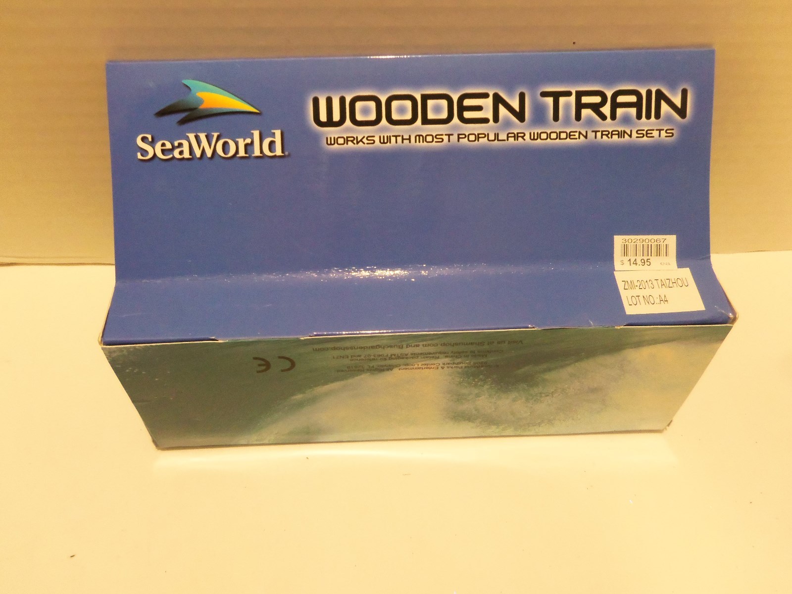 SEA WORLD WOODEN TRAIN (DOLPHIN & WHALE) SET-SEE DESCRIPTIONS- RARE | eBay