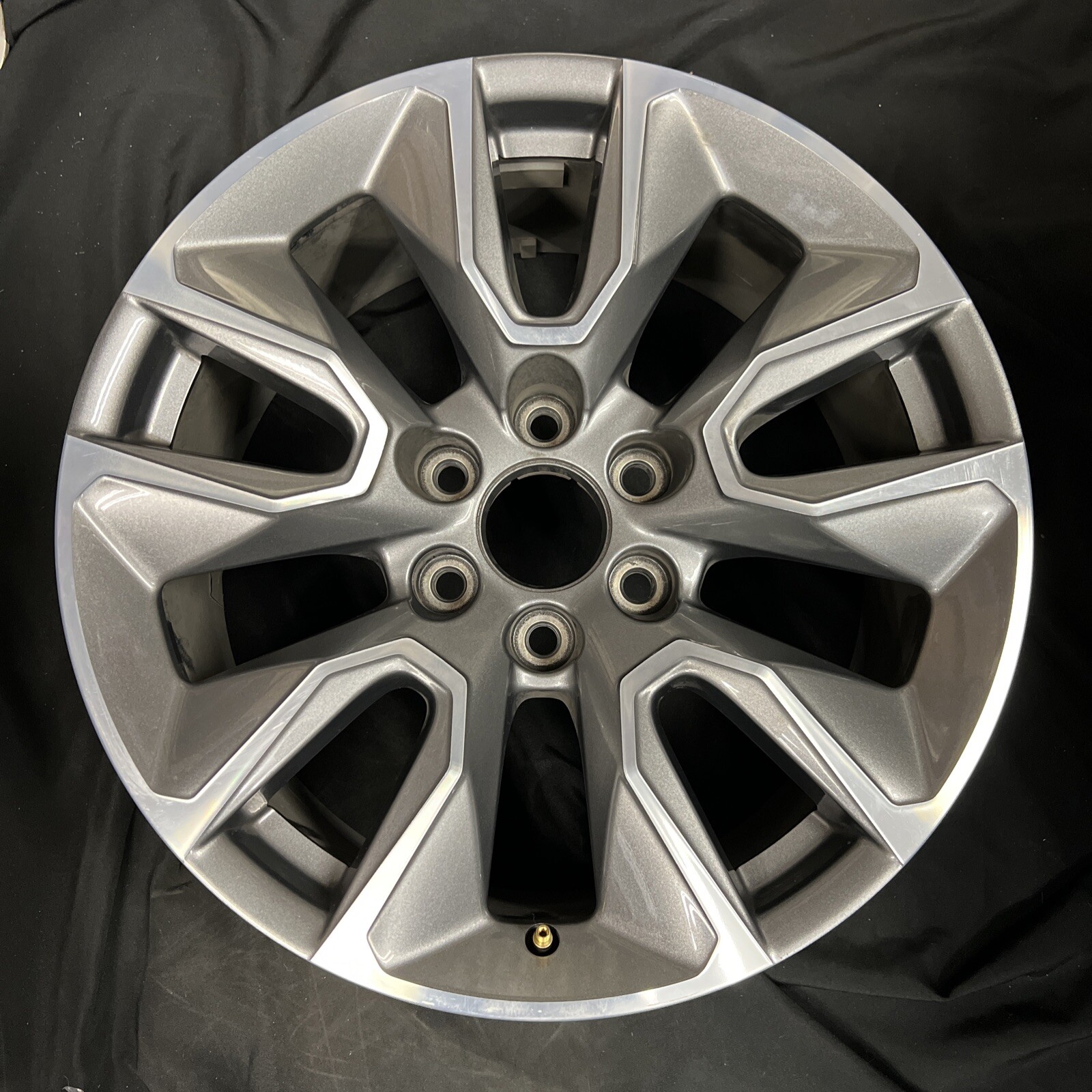 Chevy Silverado Tahoe GM 1500 23377015 OEM 20x9 20" 6 Lug Wheel Rim ...