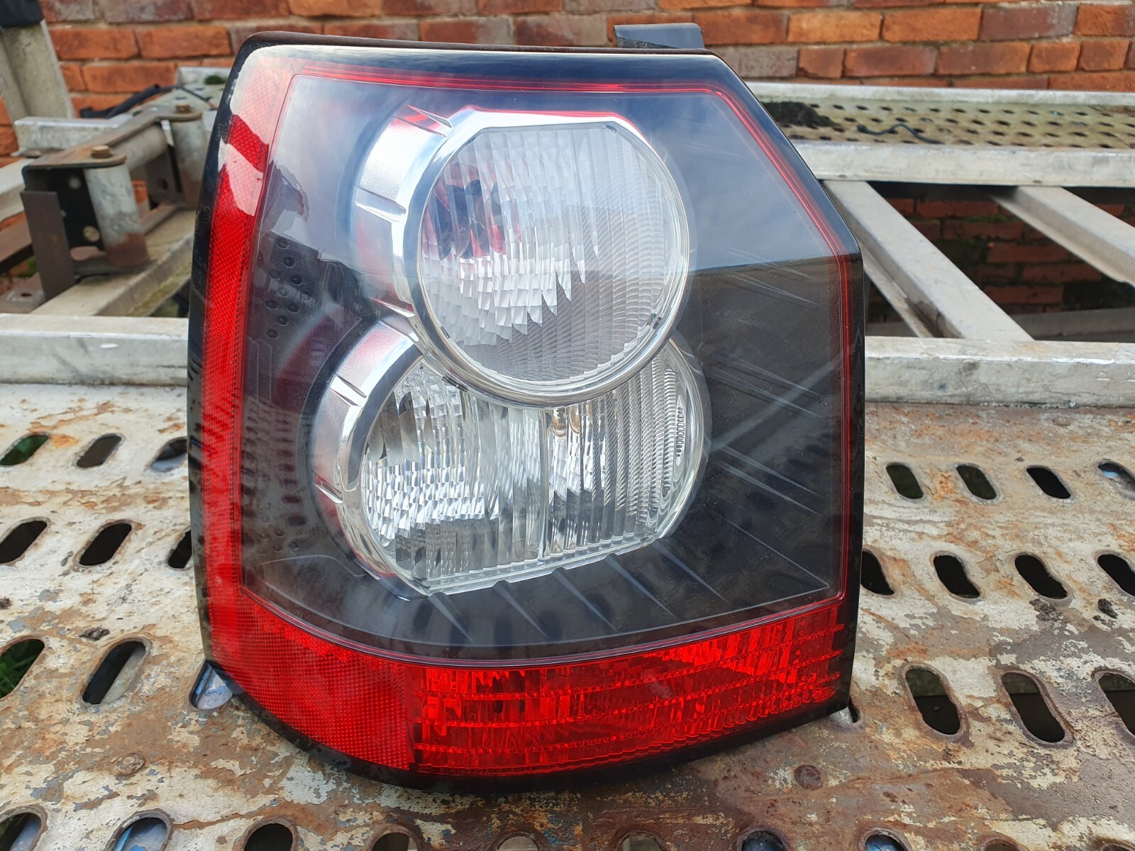 10-12 LAND ROVER FREELANDER 2 NEARSIDE PASSENGER LEFT REAR TAIL LIGHT ...