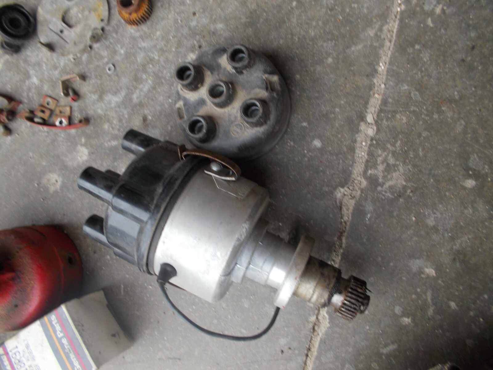 Farmall IH Tractor distributor drive assembly w/ additional parts | eBay
