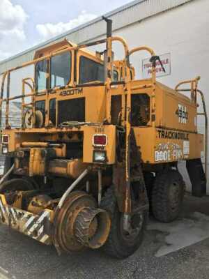 4300 TM TRACKMOBILE 7777 HOURS SANDERS ALL FOUR WHEELS HYDRAULIC ...