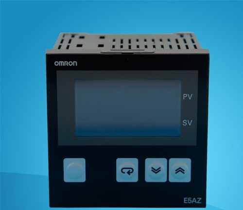 One OMRON E5AZ-R3T Temperature Controller In Box 100-240VAC E5AZR3T | eBay
