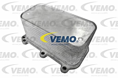 VEMO Engine Oil Cooler For MERCEDES C-Class T-Model E-Class 12-23 ...