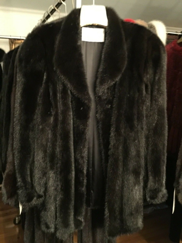 CHICAGO FUR MART. SIZE 16.CLASSIC BRAND NEW W/TAGS RANCH MINK JACKET ...