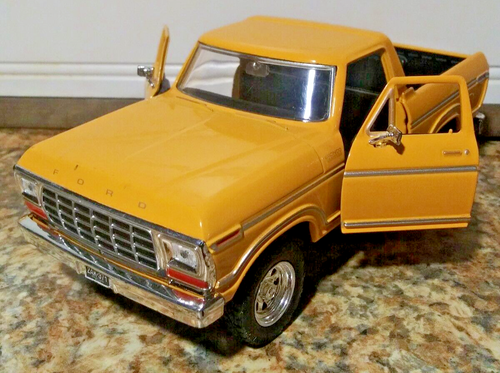 1978 Ford Bronco 4x4 Yellow Motomax toy factory ltd 1.24 scale Die-cast ...