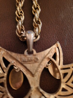Large Vintage ALAN Signed Gold Tone Articulated Owl Charm Pendant ...