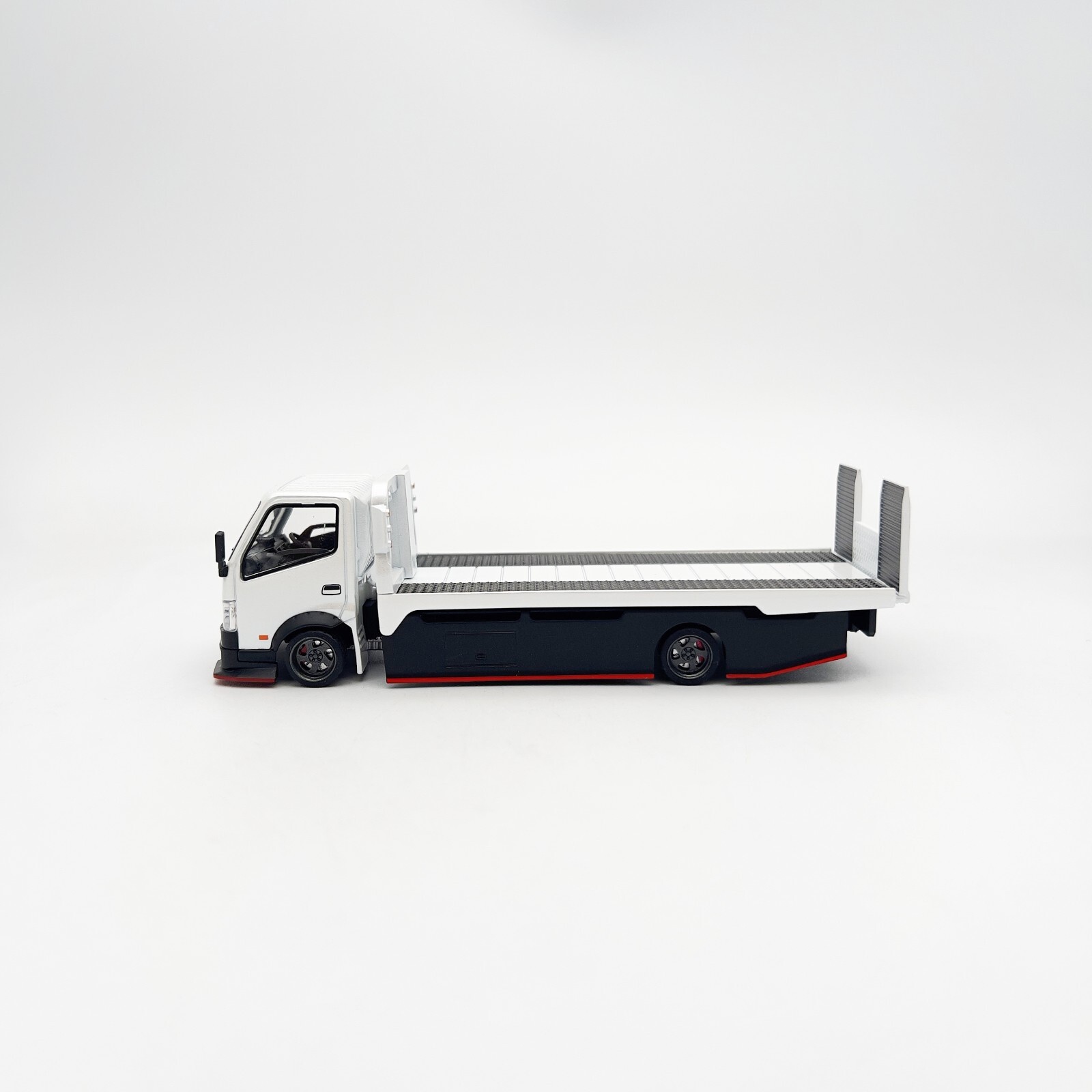 Micro Turbo 1:64 HINO H300 Floor Flatbed Tow Custom Truck White | eBay