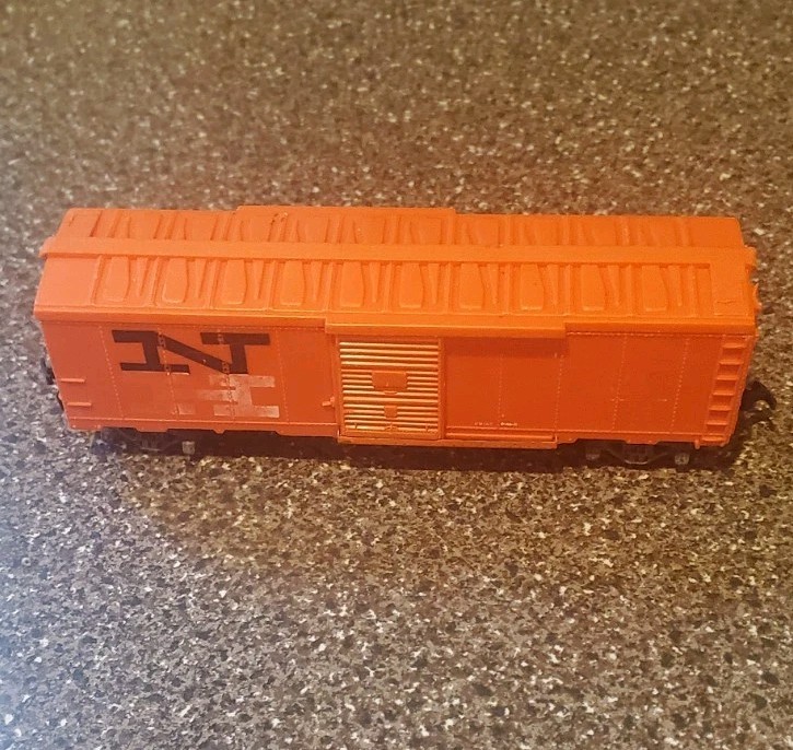 Revell HO Train Car Box Car N Orange 6" | eBay