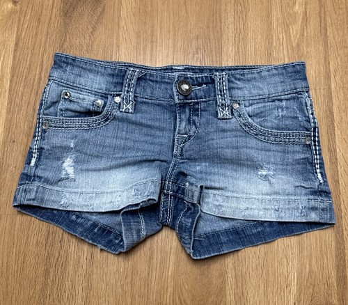 Daytrip Women’s Size 25 (28) Stretch Denim Bootie Shorts Distressed ...