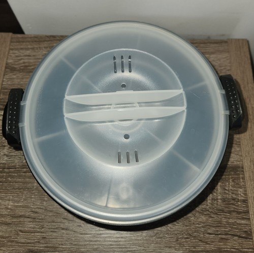 Pampered Chef 3 Quart Micro Cooker Plus Microwave Steamer Locking Lid ...