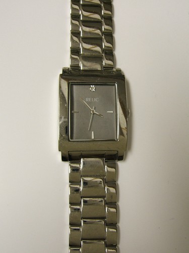 (M) RELIC BY FOSSIL SILVER GREY DIAL RECTANGLE WATCH ZR77031 PRE-OWN ...