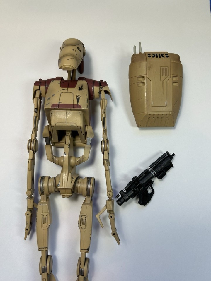 Sideshow Militaries Of Star Wars Security Battle Droid Pack & Blaster 1 ...