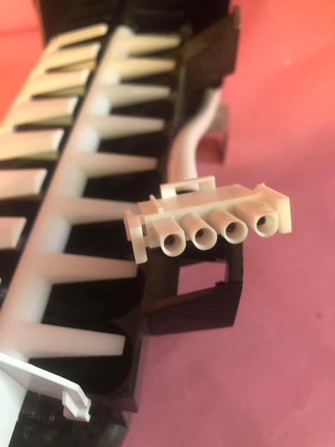 Frigidaire 241798231 Refrigerator Ice Maker Assembly for sale online | eBay