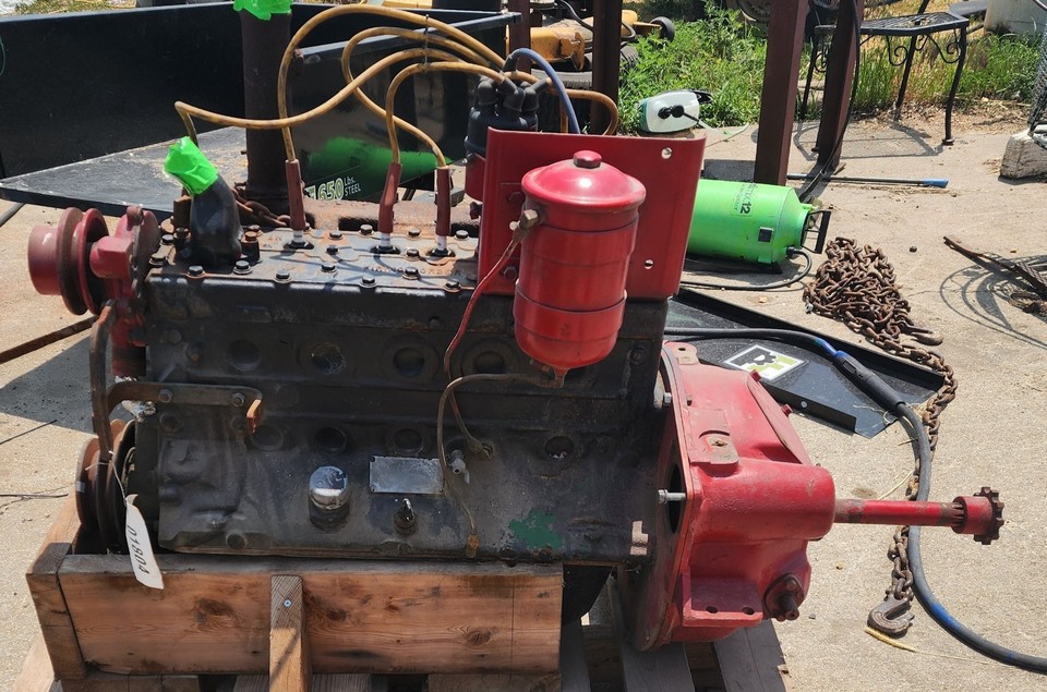 Massey-Harris Super 6 gas motor E162S 204 Continental six-cylinder ...