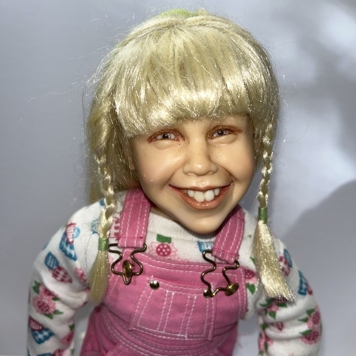 Debbie Doll's Instagram, Twitter & Facebook on IDCrawl