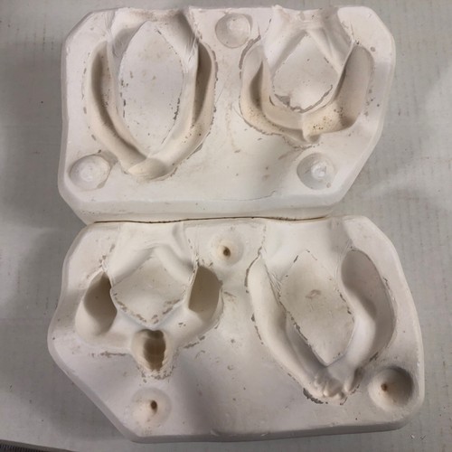 Scioto Ceramic Mold S-1742 Arms Hands Medium Cherub Kneeling Vintage ...