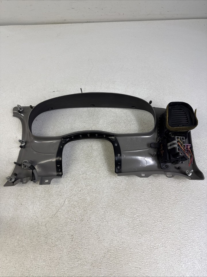 95-06 Ford Ranger Explorer Dash Speedometer Cluster Bezel OEM Light ...