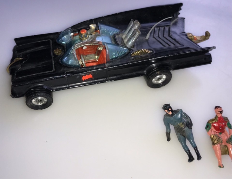 Rare Corgi Batmobile 267 w/ Batman & Robin figures 1982 Vintage Model ...