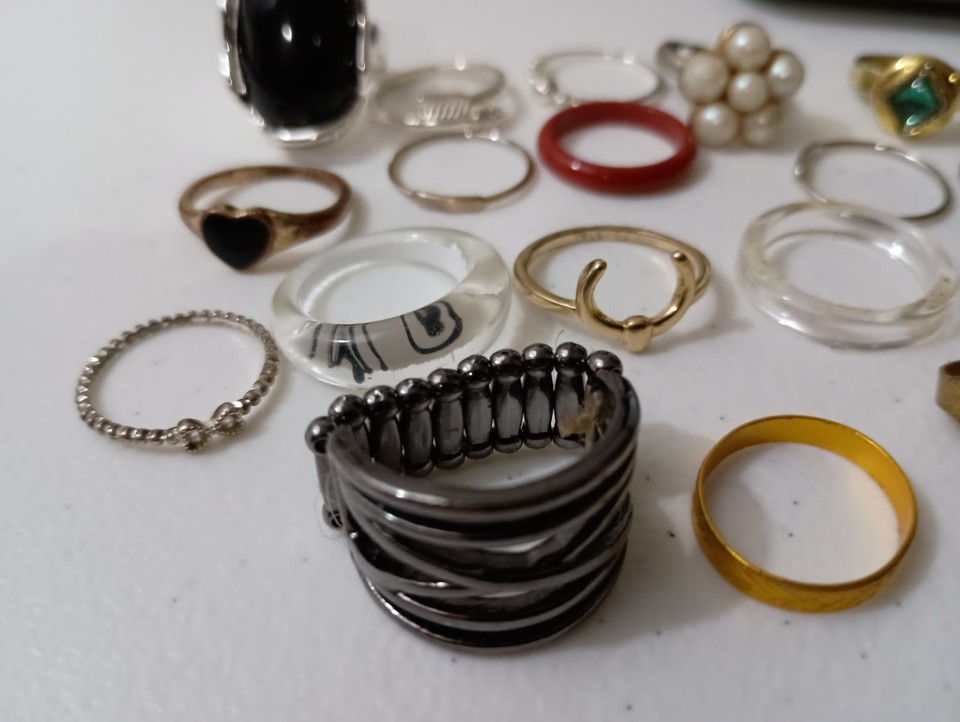 19 Vintage to Now Rings Lot 0051 Mixed Fashion (One Missing Stone) | eBay