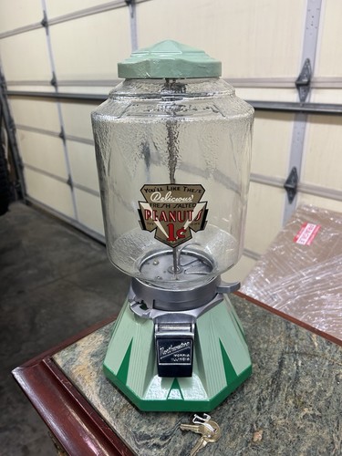 Restored Northwestern Model 33 Peanut Vending Machine, 2 tone Green ...