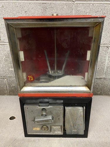 Vintage Victor 77 Toy ‘n Joy 25¢ Cent Vending Machine Quarter Gum Ball ...