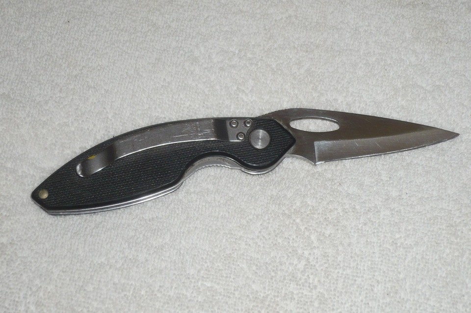 1999 Buck 186 C Odyssey Black Handle Folding Linerlock Pocket Knife W ...