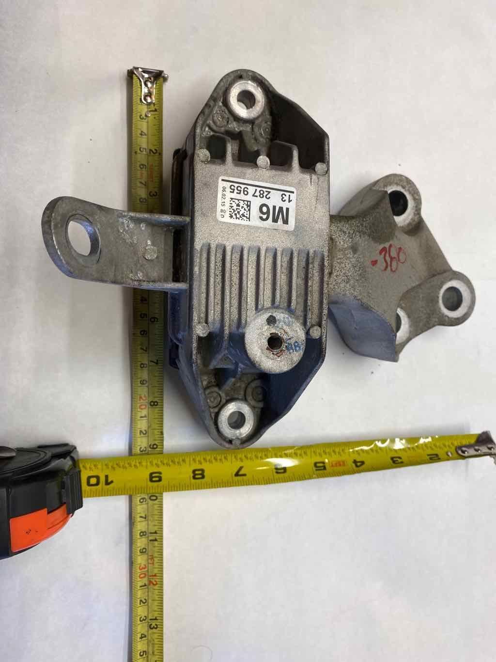 2015 CHEVROLET CRUZE Sedan Upper Transmission Mount 1.8L (13287955) OEM ...