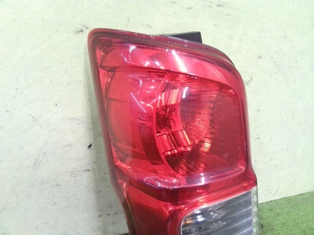 NISSAN Nv350 caravan 2012 Left Tail Light 265553XA0B [Used ...