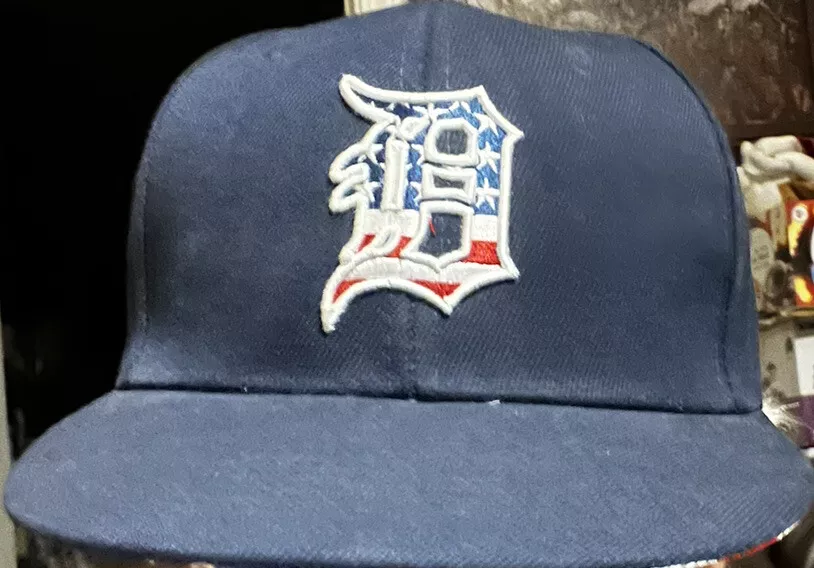 Tom Selleck Magnum Pi Tigers Hat