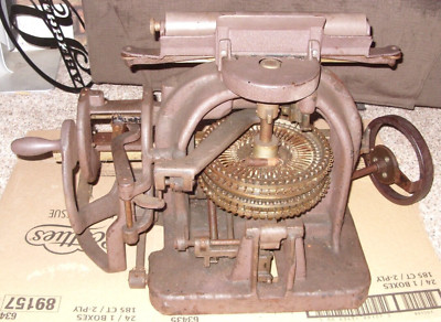 Stamping & Embossing - Dog Tag Machine