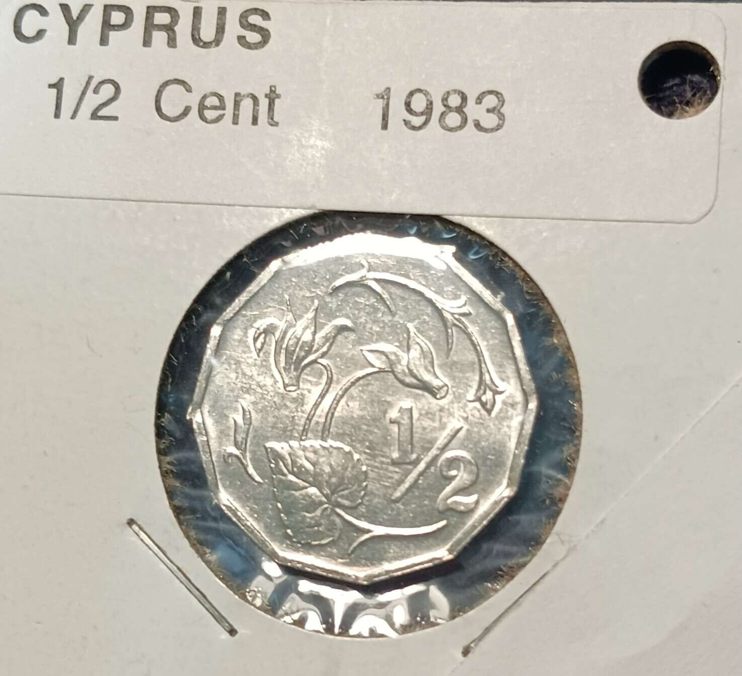1983 Cyprus 1/2 Cent Alluminum Coin Coat of Arms/Cyclamen BU | eBay