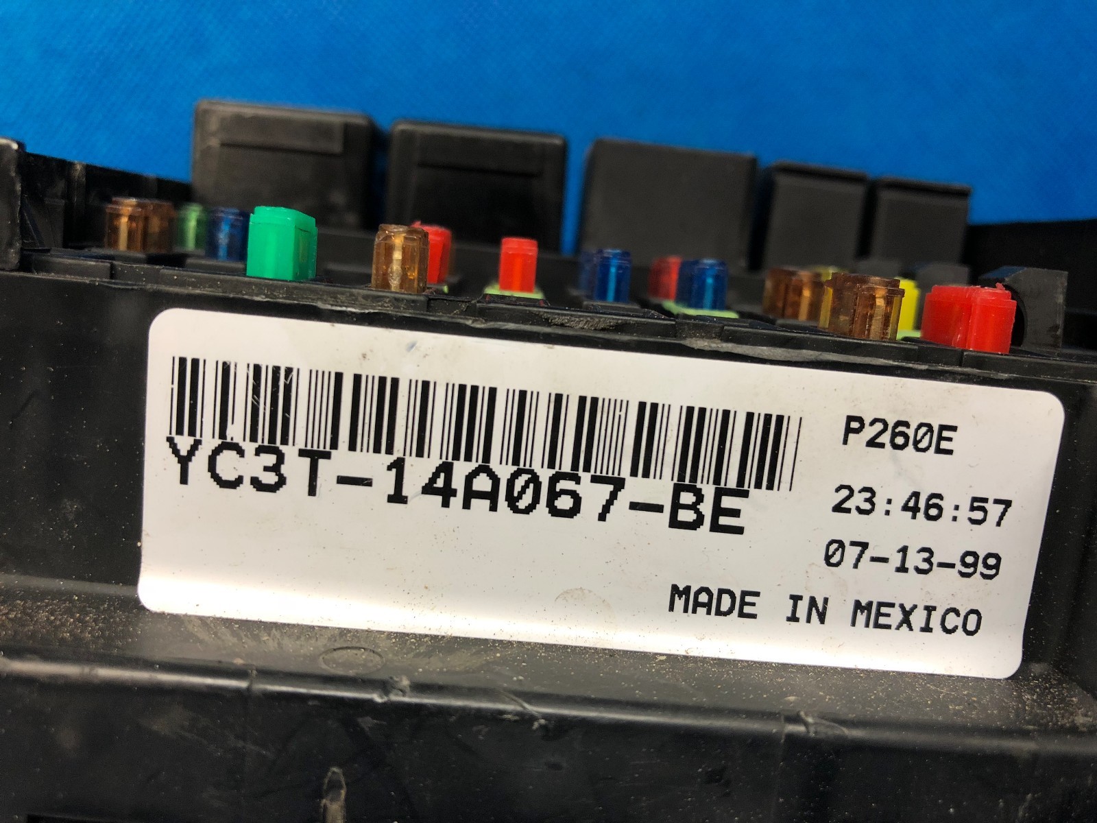 00 2000 FORD EXCURSION INTERIOR DASH FUSE BOX RELAY FUSEBOX YC3T-14A067 ...