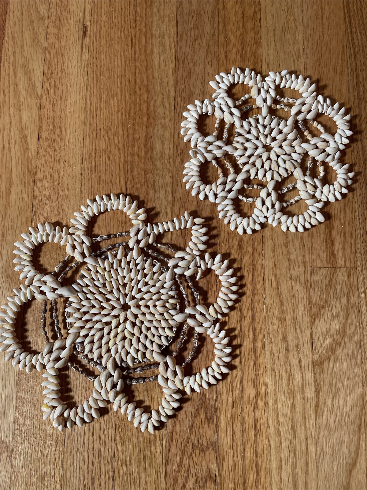 SET OF 2 PUKA SHELL TRIVETS 12" AND 9" NICE FOR HOT PLATES OR WALL ...