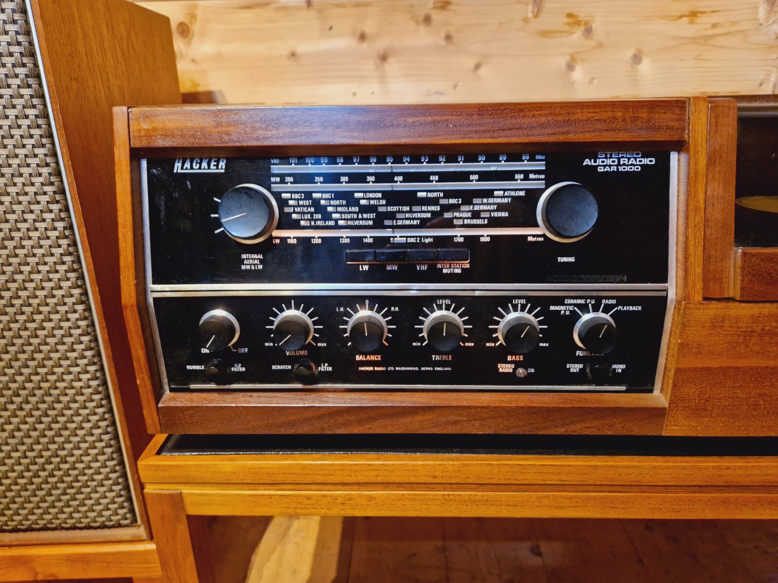 Timewarp vintage Hacker GAR1000 Radiogram Record Player + Teak Stands ...
