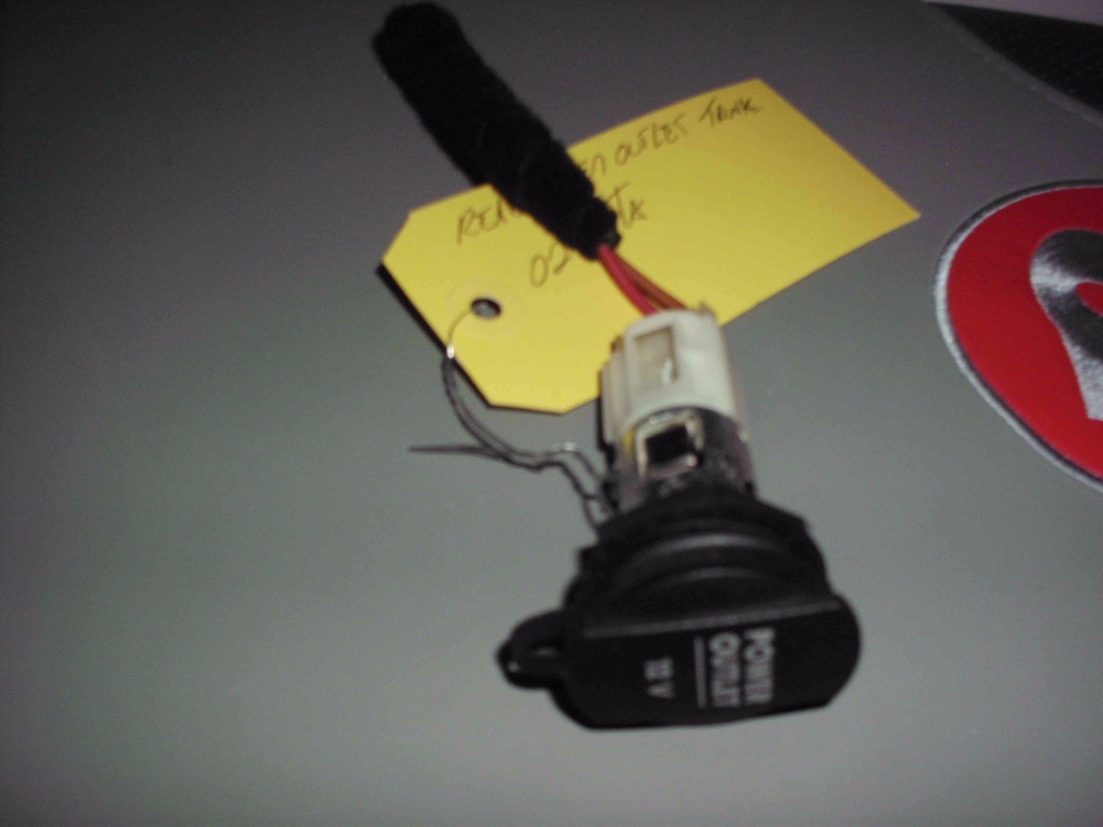 12V POWER OUTLET - VW BEETLE CABRIO CC E-GOLF EOS - 1J0919309 | eBay