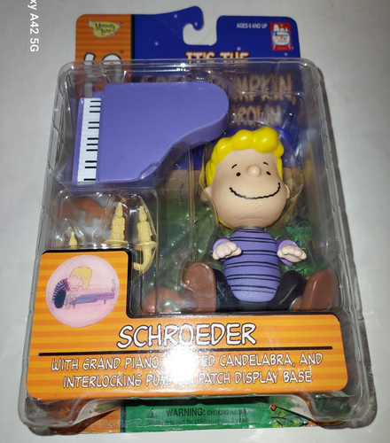 Memory Lane Peanuts Schroeder Figure It's The Great Pumpkin Charlie ...